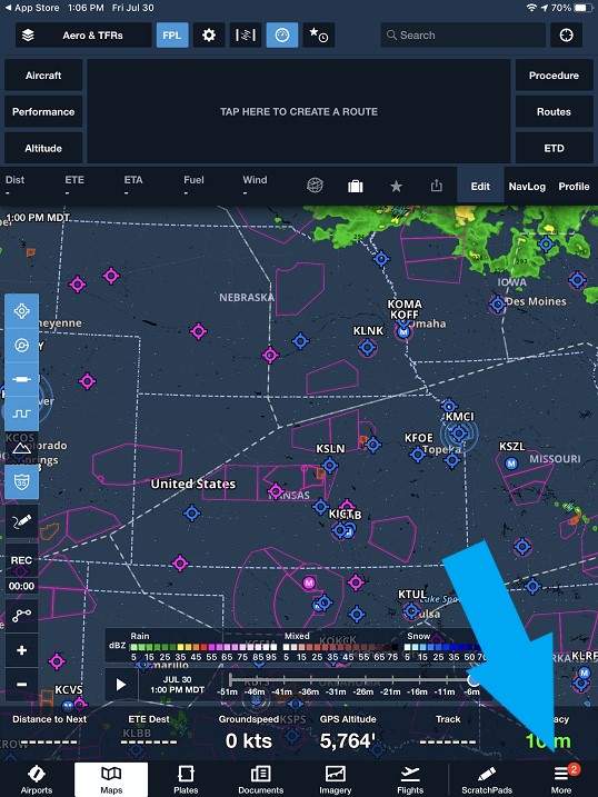 How do I set up and update my downloads in the ForeFlight app?